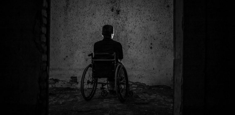 Paralizia cerebrala – cauze, simptome, tratament, prevenire ...