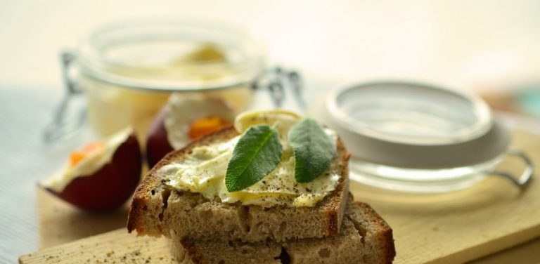 Unt Ghee sau unt clarifiat – ce este si ce beneficii are ...